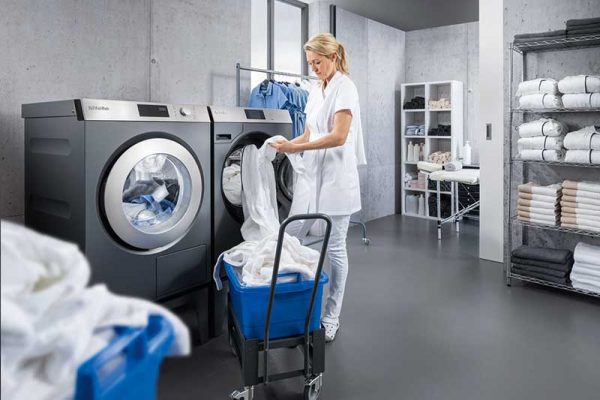 In-House Laundry vs Outsourcing – JTM Service